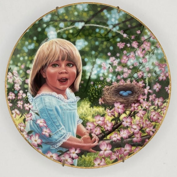 Higgins Bond | Dining | Vintage 987 Higgins Bond Treasured Days ...